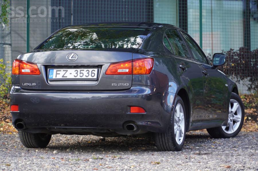 Pelēks Lexus IS 2006 Rīga, ar dzinēja tilpumu 2.50 L un nobraukumu 112 tūkst. km par 5590 €, foto 11 vietnē AUTOMOTO.COM.LV