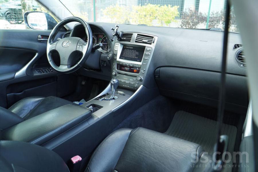 Pelēks Lexus IS 2006 Rīga, ar dzinēja tilpumu 2.50 L un nobraukumu 112 tūkst. km par 5590 €, foto 21 vietnē AUTOMOTO.COM.LV