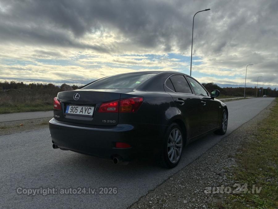 Grey Lexus IS 2006 in Tallinn, with an engine capacity of 2.50 L and mileage of 386 thousand km for 3250 €, photo 6 on AUTOMOTO.COM.LV