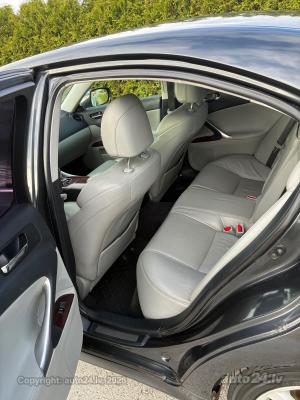 Grey Lexus IS 2006 in Tallinn, with an engine capacity of 2.50 L and mileage of 386 thousand km for 3250 €, photo 13 on AUTOMOTO.COM.LV