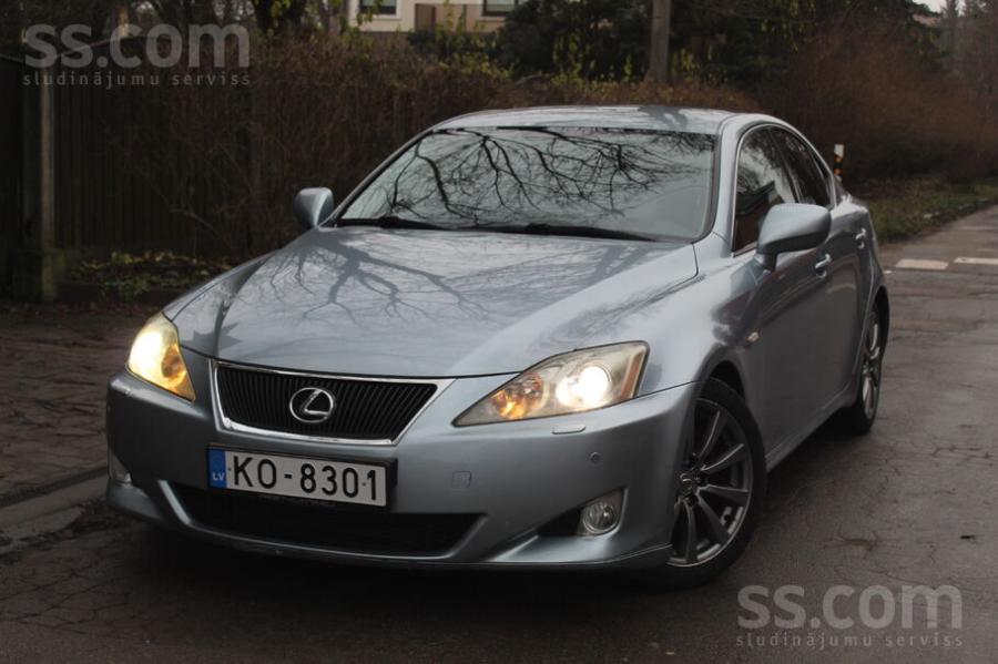 Grey Lexus IS 2007 in Riga, with an engine capacity of 2.20 L and mileage of 280 thousand km for 2999 €, photo 7 on AUTOMOTO.COM.LV