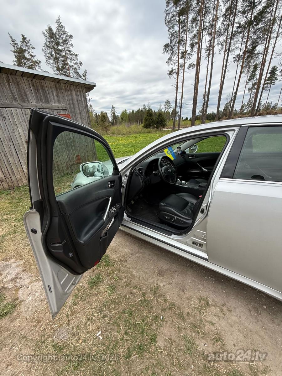 Pelēks Lexus IS 2007 Elva, ar dzinēja tilpumu 2.50 L un nobraukumu 350 tūkst. km par 3500 €, foto 6 vietnē AUTOMOTO.COM.LV