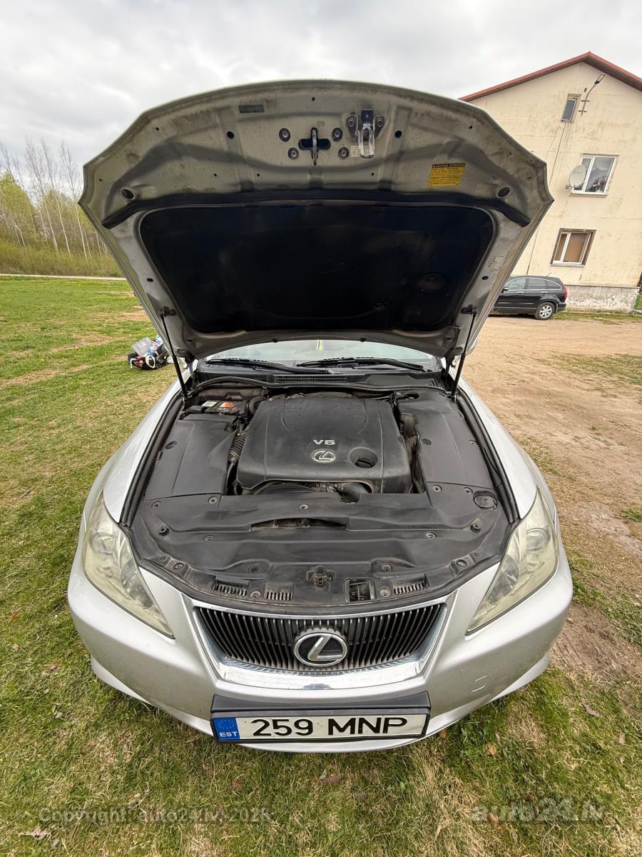 Pelēks Lexus IS 2007 Elva, ar dzinēja tilpumu 2.50 L un nobraukumu 350 tūkst. km par 3500 €, foto 11 vietnē AUTOMOTO.COM.LV
