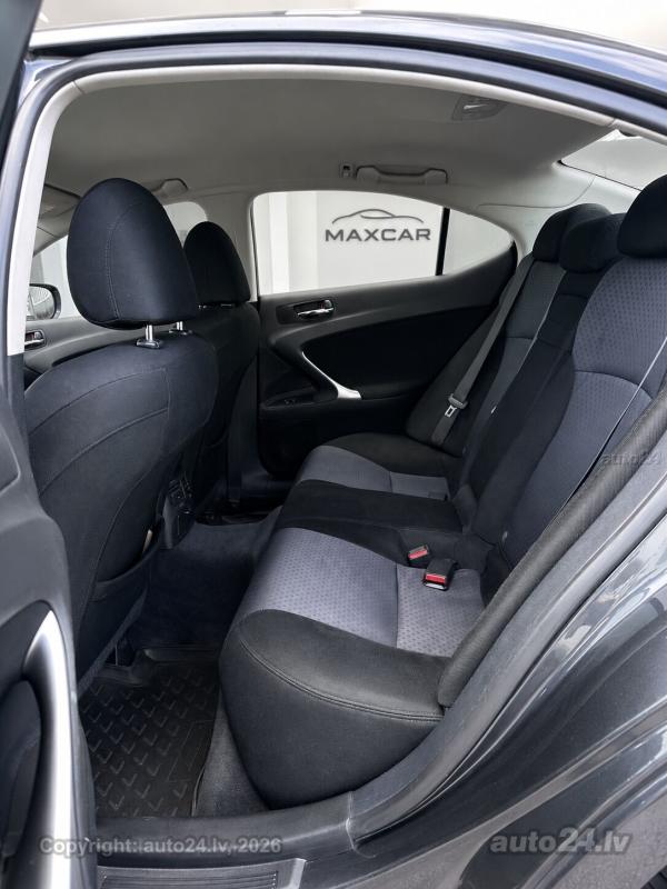 Pelēks Lexus IS 2007 Tallina, ar dzinēja tilpumu 2.50 L un nobraukumu 237 tūkst. km par 3999 €, foto 10 vietnē AUTOMOTO.COM.LV
