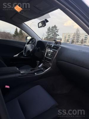 Pelēks Lexus IS 2007 Krāslava, ar dzinēja tilpumu 2.20 L un nobraukumu 327 tūkst. km par 3000 €, foto 3 vietnē AUTOMOTO.COM.LV