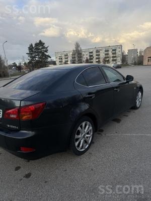 Pelēks Lexus IS 2007 Krāslava, ar dzinēja tilpumu 2.20 L un nobraukumu 327 tūkst. km par 3000 €, foto 10 vietnē AUTOMOTO.COM.LV