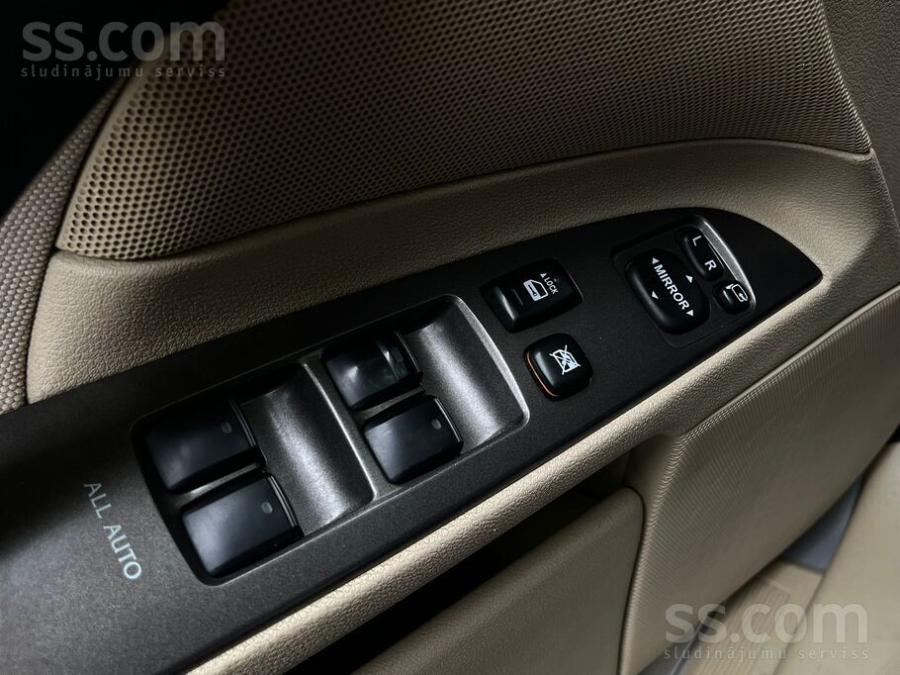 Pelēks Lexus IS 2007 Rīga, ar dzinēja tilpumu 2.20 L un nobraukumu 0 tūkst. km par 2499 €, foto 14 vietnē AUTOMOTO.COM.LV