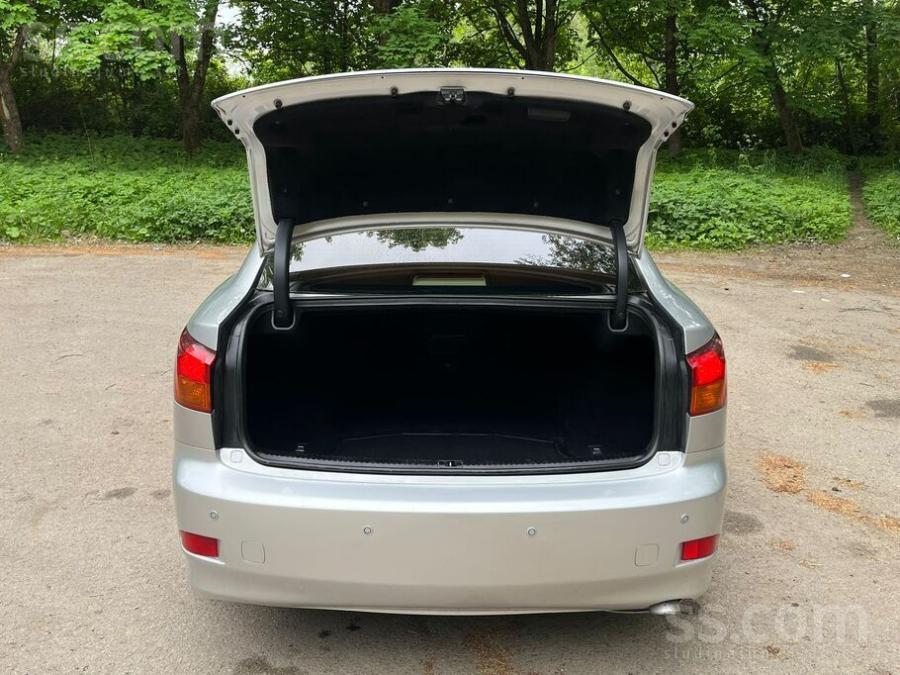 Pelēks Lexus IS 2007 Rīga, ar dzinēja tilpumu 2.20 L un nobraukumu 0 tūkst. km par 2499 €, foto 20 vietnē AUTOMOTO.COM.LV
