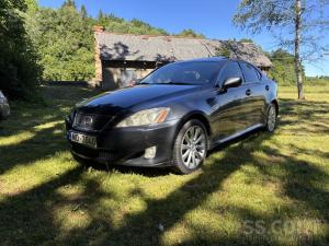 Grey Lexus IS 2007 in Riga, with an engine capacity of 2.20 L and mileage of 230 thousand km for 4600 €, photo 3 on AUTOMOTO.COM.LV