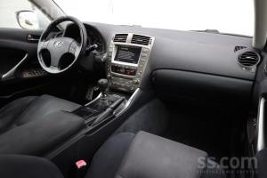 Grey Lexus IS 2007 in Riga, with an engine capacity of 2.20 L and mileage of 267 thousand km for 2995 €, photo 13 on AUTOMOTO.COM.LV