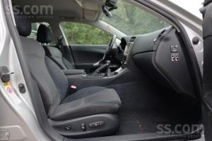 Grey Lexus IS 2007 in Riga, with an engine capacity of 2.20 L and mileage of 267 thousand km for 2995 €, photo 16 on AUTOMOTO.COM.LV