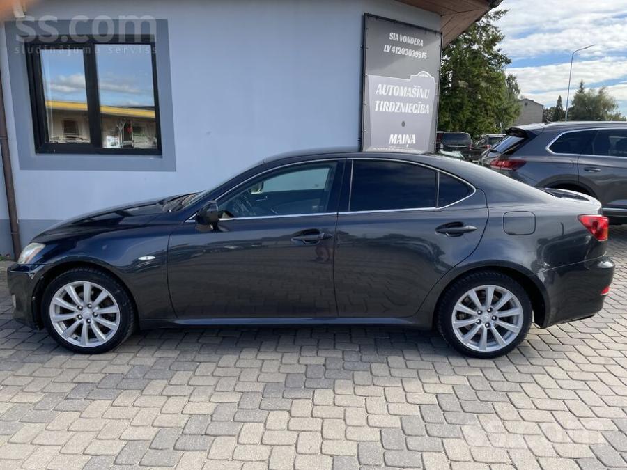 Pelēks Lexus IS 2007 Talsi, ar dzinēja tilpumu 2.20 L un nobraukumu 349 tūkst. km par 2700 €, foto 27 vietnē AUTOMOTO.COM.LV