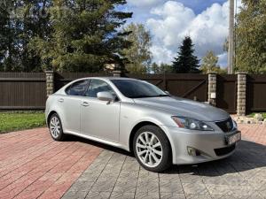 Grey Lexus IS 2007 in Riga, with an engine capacity of 2.20 L and mileage of 388 thousand km for 3300 €, photo 3 on AUTOMOTO.COM.LV