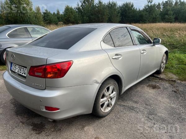 Pelēks Lexus IS 2007 Rīga, ar dzinēja tilpumu 2.20 L un nobraukumu 390 tūkst. km par 500 €, foto 5 vietnē AUTOMOTO.COM.LV