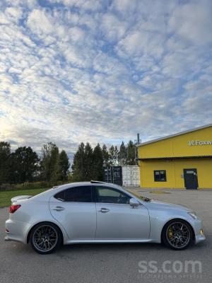 Grey Lexus IS 2007 in Kraslava, with an engine capacity of 2.20 L and mileage of 263 thousand km for 4800 €, photo 3 on AUTOMOTO.COM.LV