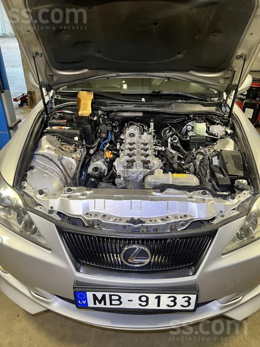 Grey Lexus IS 2007 in Kraslava, with an engine capacity of 2.20 L and mileage of 263 thousand km for 4800 €, photo 13 on AUTOMOTO.COM.LV
