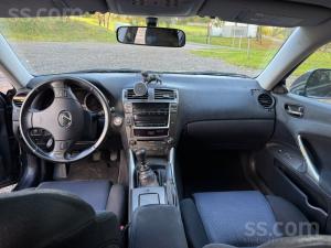Pelēks Lexus IS 2007 Krāslava, ar dzinēja tilpumu 2.20 L un nobraukumu 335 tūkst. km par 2800 €, foto 9 vietnē AUTOMOTO.COM.LV