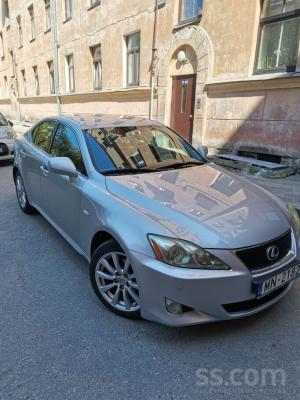 Pelēks Lexus IS 2008 Rīga, ar dzinēja tilpumu 2.20 L un nobraukumu 262 tūkst. km par 4400 €, foto 4 vietnē AUTOMOTO.COM.LV