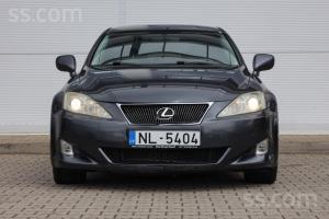 Grey Lexus IS 2008 in Riga, with an engine capacity of 2.20 L and mileage of 0 thousand km for 1995 €, photo 3 on AUTOMOTO.COM.LV