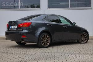 Grey Lexus IS 2008 in Riga, with an engine capacity of 2.20 L and mileage of 0 thousand km for 1995 €, photo 8 on AUTOMOTO.COM.LV
