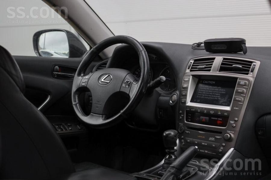 Grey Lexus IS 2008 in Riga, with an engine capacity of 2.20 L and mileage of 0 thousand km for 1995 €, photo 17 on AUTOMOTO.COM.LV