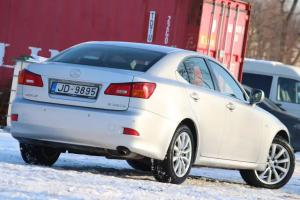 Grey Lexus IS 2008 in Riga, with an engine capacity of 2.20 L and mileage of 245 thousand km for 3990 €, photo 3 on AUTOMOTO.COM.LV