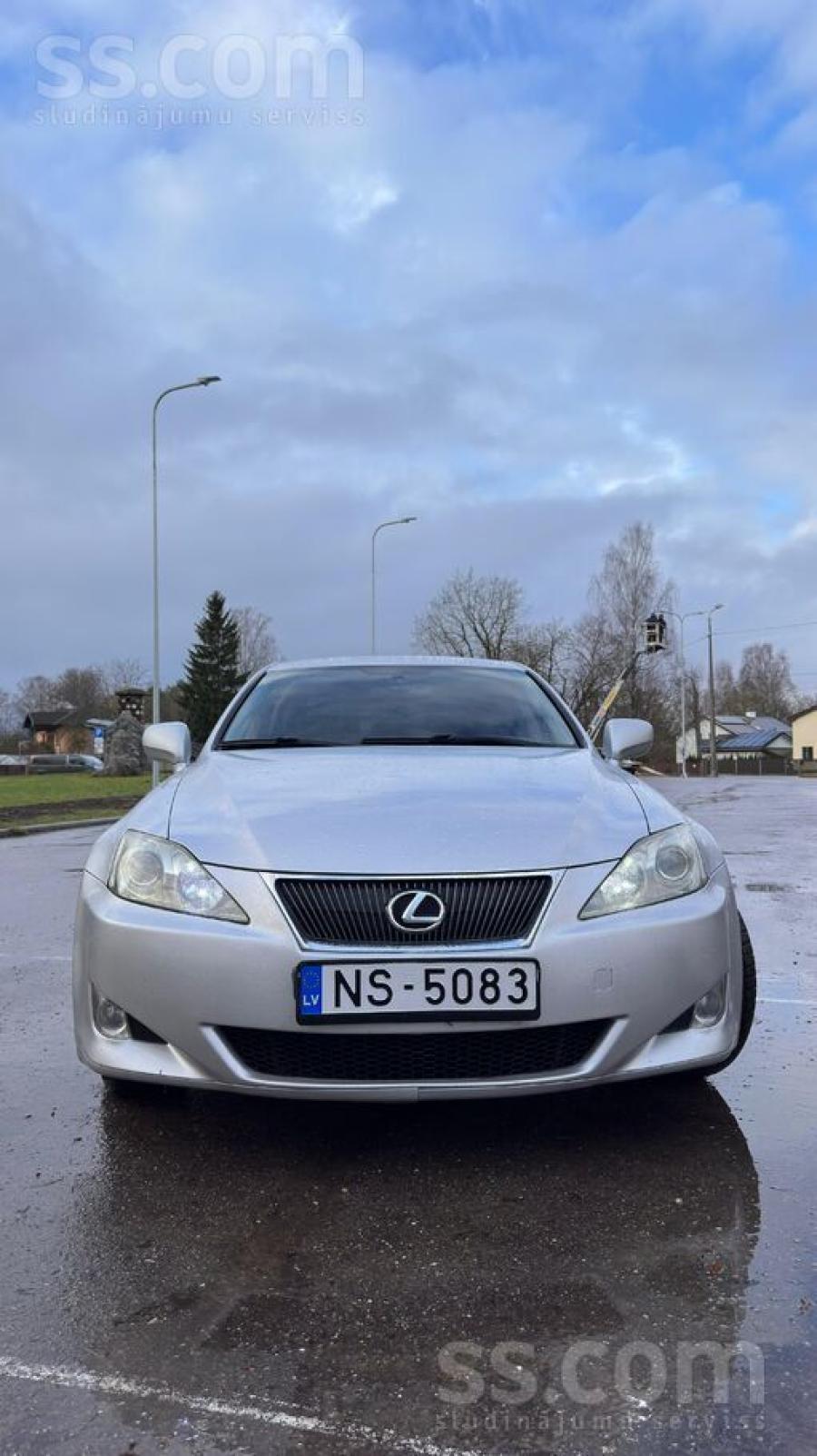 Grey Lexus IS 2009 in Riga, with an engine capacity of 2.50 L and mileage of 195 thousand km for 4700 €, photo 2 on AUTOMOTO.COM.LV