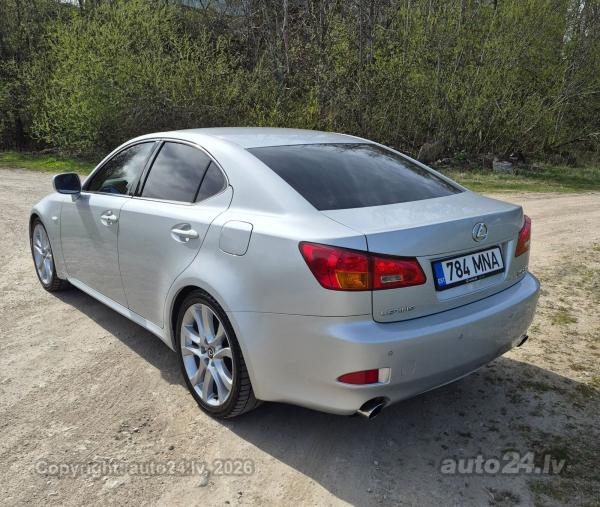 Pelēks Lexus IS 2009 Tallina, ar dzinēja tilpumu 2.50 L un nobraukumu 141 tūkst. km par 7490 €, foto 7 vietnē AUTOMOTO.COM.LV