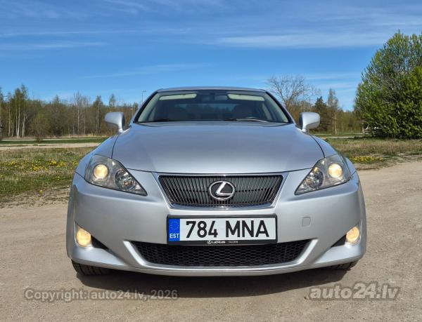 Pelēks Lexus IS 2009 Tallina, ar dzinēja tilpumu 2.50 L un nobraukumu 141 tūkst. km par 7490 €, foto 10 vietnē AUTOMOTO.COM.LV