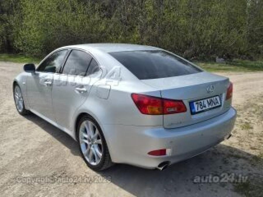 Grey Lexus IS 2009 in Tallinn, with an engine capacity of 2.50 L and mileage of 141 thousand km for 7490 €, photo 7 on AUTOMOTO.COM.LV