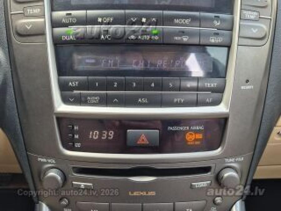 Grey Lexus IS 2009 in Tallinn, with an engine capacity of 2.50 L and mileage of 141 thousand km for 7490 €, photo 16 on AUTOMOTO.COM.LV