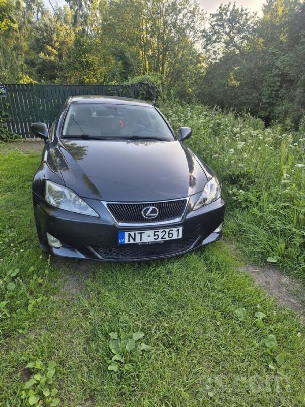 Pelēks Lexus IS 2009 Rīga, ar dzinēja tilpumu 2.20 L un nobraukumu 257 tūkst. km par 3900 €, foto 2 vietnē AUTOMOTO.COM.LV
