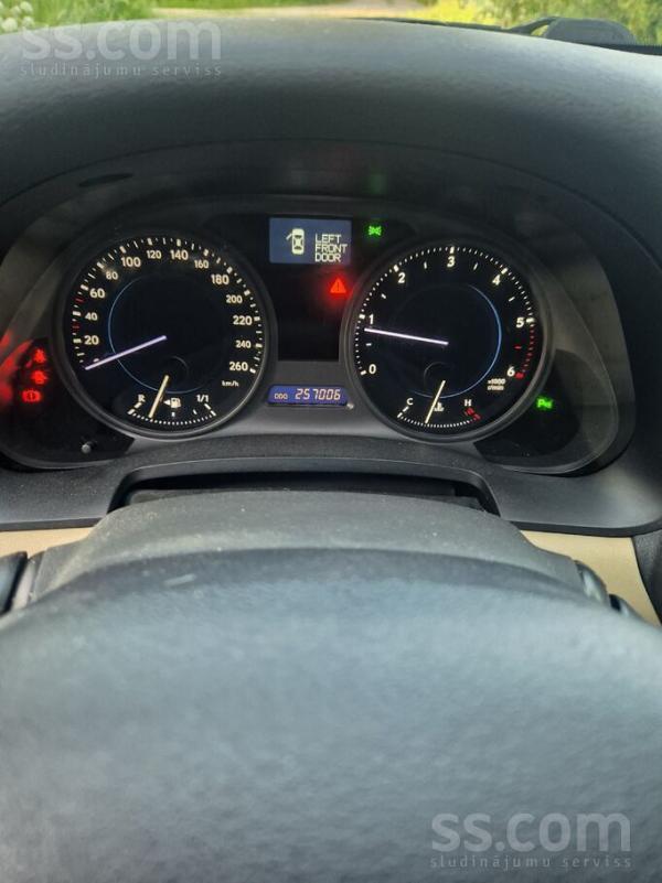 Pelēks Lexus IS 2009 Rīga, ar dzinēja tilpumu 2.20 L un nobraukumu 257 tūkst. km par 3900 €, foto 5 vietnē AUTOMOTO.COM.LV