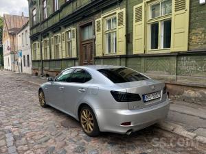 Pelēks Lexus IS 2009 Rīga, ar dzinēja tilpumu 2.50 L un nobraukumu 202 tūkst. km par 4900 €, foto  vietnē AUTOMOTO.COM.LV