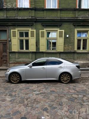 Pelēks Lexus IS 2009 Rīga, ar dzinēja tilpumu 2.50 L un nobraukumu 202 tūkst. km par 4900 €, foto 5 vietnē AUTOMOTO.COM.LV