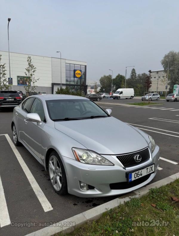 Pelēks Lexus IS 2009 Tallina, ar dzinēja tilpumu 2.50 L un nobraukumu 242 tūkst. km par 6500 €, foto 1 vietnē AUTOMOTO.COM.LV