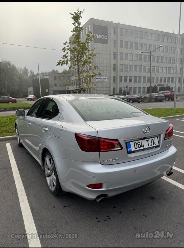Pelēks Lexus IS 2009 Tallina, ar dzinēja tilpumu 2.50 L un nobraukumu 242 tūkst. km par 6500 €, foto 2 vietnē AUTOMOTO.COM.LV