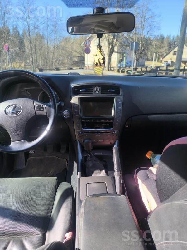 Lexus IS 2009 Valka vietnē Pelēks Lexus IS 2009 Valka, ar dzinēja tilpumu 2.20 L un nobraukumu 372 tūkst. km par 3500 €, foto 5 vietnē AUTOMOTO.COM.LV