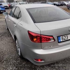 Grey Lexus IS 2010 in Tallinn, with an engine capacity of 2.20 L and mileage of 235 thousand km for 4100 €, photo 3 on AUTOMOTO.COM.LV