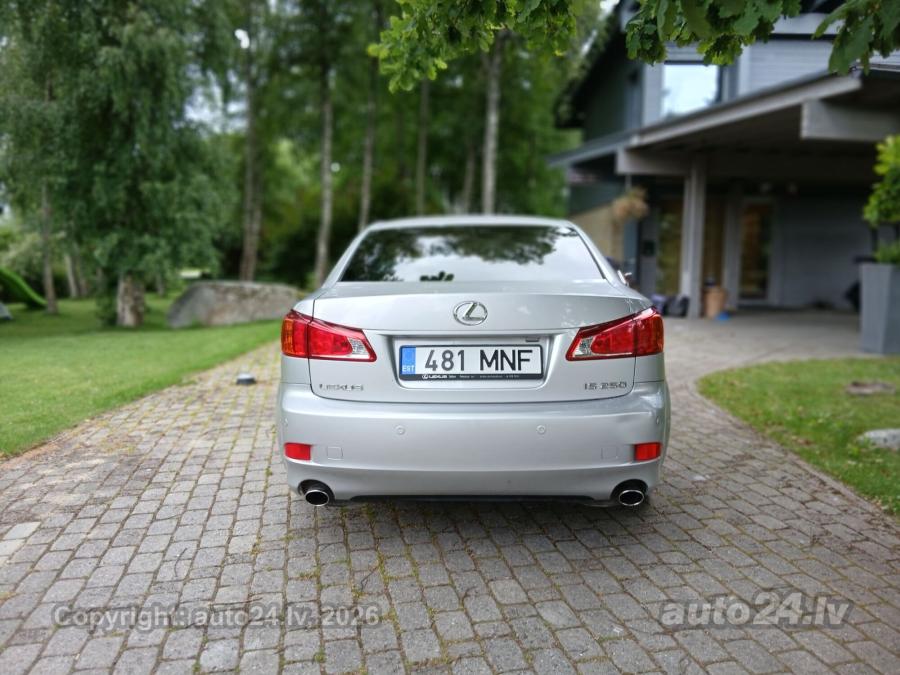 Pelēks Lexus IS 2010 Tallina, ar dzinēja tilpumu 2.50 L un nobraukumu 221 tūkst. km par 5750 €, foto 4 vietnē AUTOMOTO.COM.LV