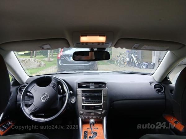 Серый Лексус ИС 2010 в Таллин, объемом двигателя 2.50 л и пробегом 221 тыс. км за 5750 €, фото 5 на AUTOMOTO.COM.LV