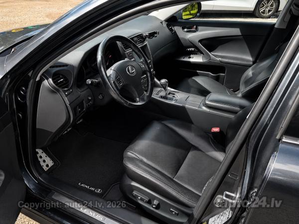 Pelēks Lexus IS 2010 Tallina, ar dzinēja tilpumu 2.50 L un nobraukumu 228 tūkst. km par 6500 €, foto 7 vietnē AUTOMOTO.COM.LV