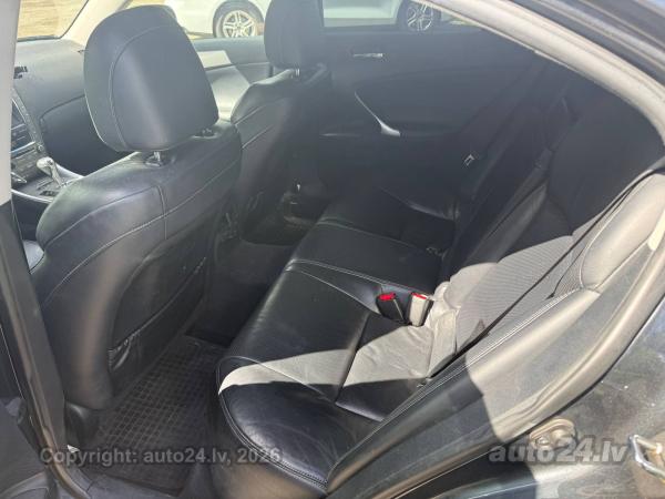 Pelēks Lexus IS 2010 Tallina, ar dzinēja tilpumu 2.50 L un nobraukumu 228 tūkst. km par 6500 €, foto 8 vietnē AUTOMOTO.COM.LV