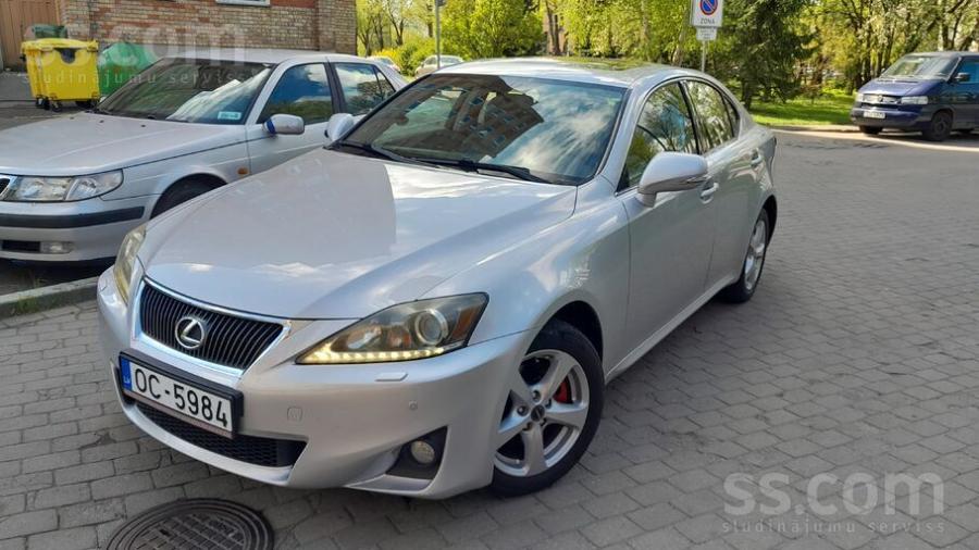 Pelēks Lexus IS 2011 Rīga, ar dzinēja tilpumu 2.20 L un nobraukumu 232 tūkst. km par 15500 €, foto 1 vietnē AUTOMOTO.COM.LV