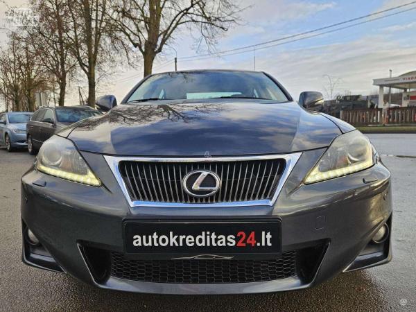 Grey Lexus IS 2011 in Siauliai, with an engine capacity of 2.20 L and mileage of 216 thousand km for 6450 €, photo 2 on AUTOMOTO.COM.LV
