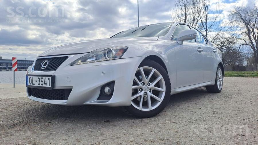 Pelēks Lexus IS 2011 Rīga, ar dzinēja tilpumu 2.50 L un nobraukumu 194 tūkst. km par 8190 €, foto 1 vietnē AUTOMOTO.COM.LV