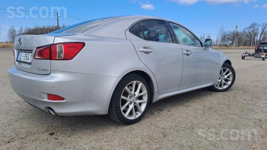 Pelēks Lexus IS 2011 Rīga, ar dzinēja tilpumu 2.50 L un nobraukumu 194 tūkst. km par 8190 €, foto 6 vietnē AUTOMOTO.COM.LV