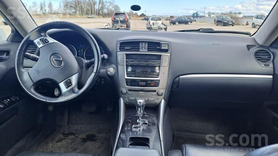 Pelēks Lexus IS 2011 Rīga, ar dzinēja tilpumu 2.50 L un nobraukumu 194 tūkst. km par 8190 €, foto 9 vietnē AUTOMOTO.COM.LV