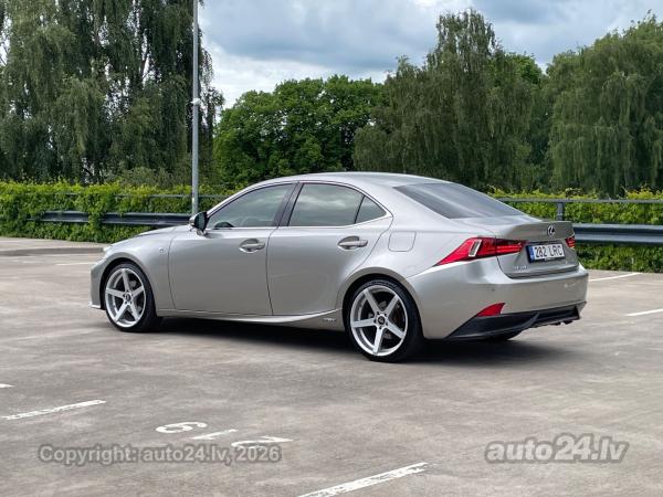 Pelēks Lexus IS 2013 Tartu, ar dzinēja tilpumu 2.50 L un nobraukumu 248 tūkst. km par 14900 €, foto 4 vietnē AUTOMOTO.COM.LV