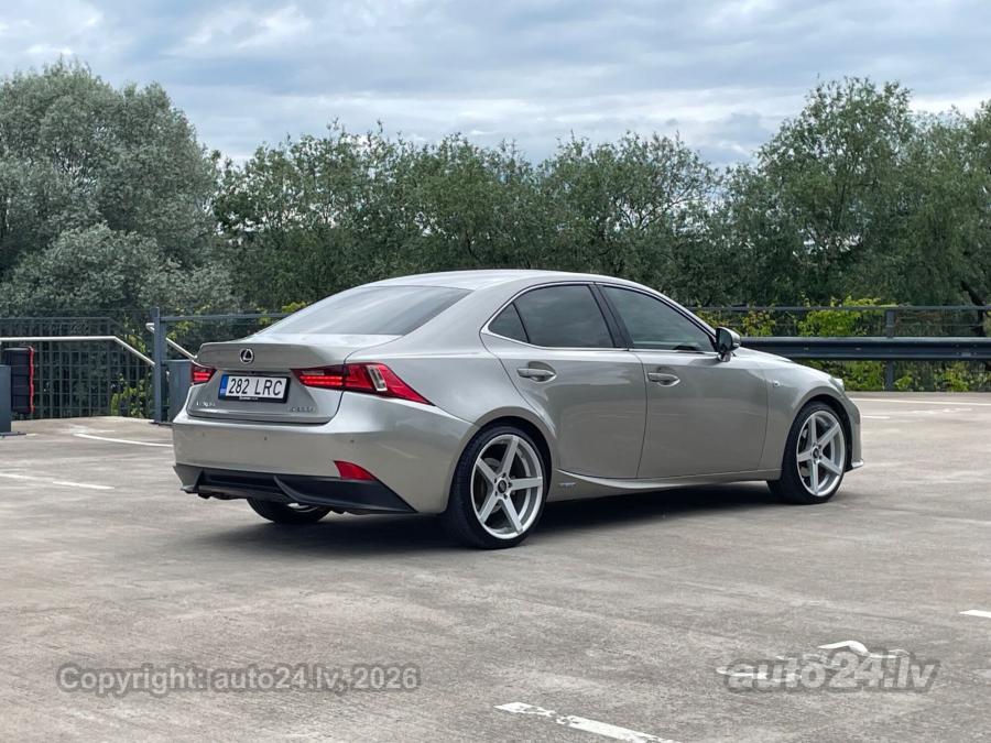 Grey Lexus IS 2013 in Tartu, with an engine capacity of 2.50 L and mileage of 248 thousand km for 14900 €, photo 6 on AUTOMOTO.COM.LV